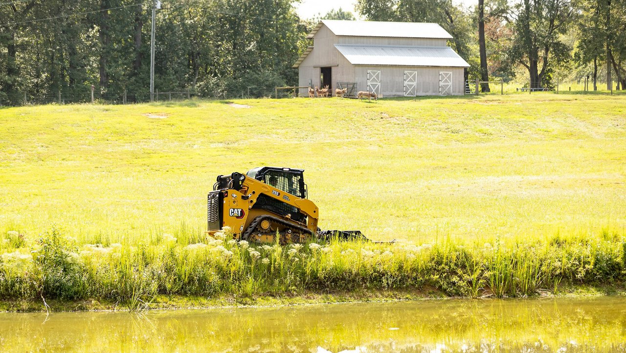 New Cat® 255 And 265 Compact Track Loaders